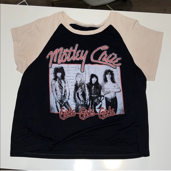 Life Clothing Co. | Tops | Motley Crue Short Sleeve Raglan S | Poshmark